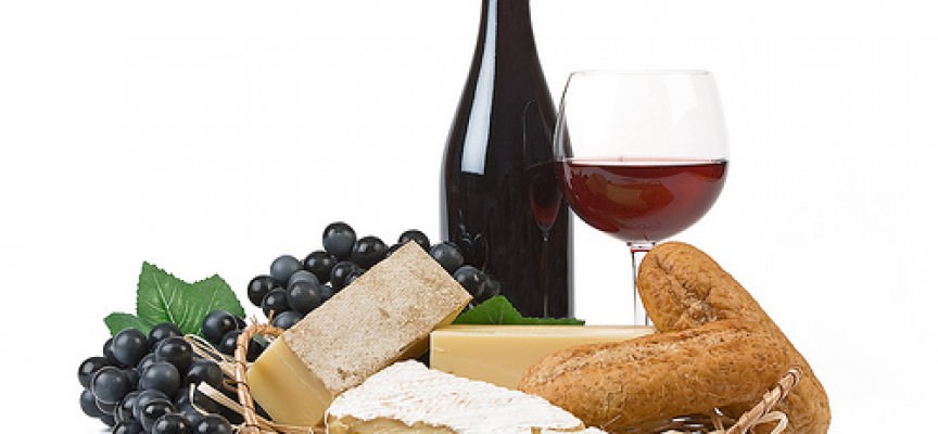 I souvenirs preferiti dagli italiani? Prodotti tipici come vino ...